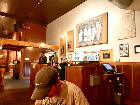 PLANK TOWN BREWING CO - Updated December 2025 - 332 Photos & 518 ...