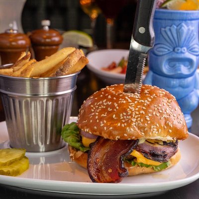 THE NEIGHBORHOOD TAVERN - Updated May 2025 - 83 Photos & 132 Reviews ...