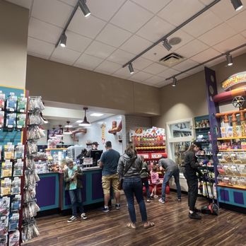 SCHEELS - Updated December 2025 - 317 Photos & 262 Reviews - 11282 S ...