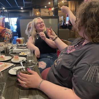 TWISTED TAVERN - Updated May 2024 - 139 Photos & 163 Reviews - 3606 W ...