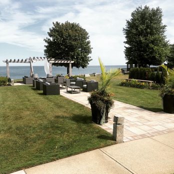 EDGEWATER MANOR RESTAURANT - Updated December 2025 - 49 Photos & 35 ...