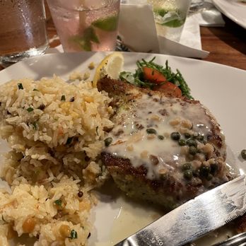 DUKE’S WAIKIKI - 10924 Photos & 9042 Reviews - 2335 Kalakaua Ave ...