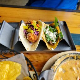 SESSION TACO - STREETS OF ST. CHARLES - Updated July 2025 - 486 Photos ...