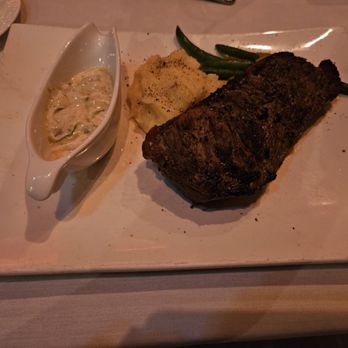 RUSSELL’S STEAKS CHOPS & MORE - Updated January 2026 - 770 Photos & 555 ...
