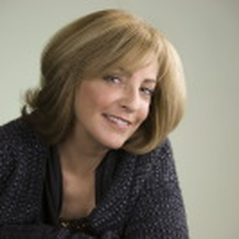 Lisa Schlesinger's Instagram, Twitter & Facebook on IDCrawl