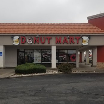 DONUT MART - Updated December 2025 - 113 Photos & 77 Reviews - 3301 ...