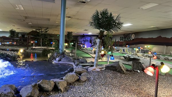TOWER LANES ENTERTAINMENT CENTER - Updated December 2024 - 83 Photos ...