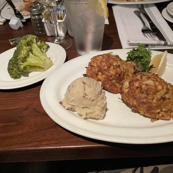 G & M RESTAURANT & LOUNGE - 2524 Photos & 3195 Reviews - 804 N Hammonds ...