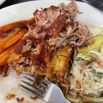 RIVERFRONT BARBEQUE & GRILLE - Updated April 2025 - 111 Photos & 177 ...