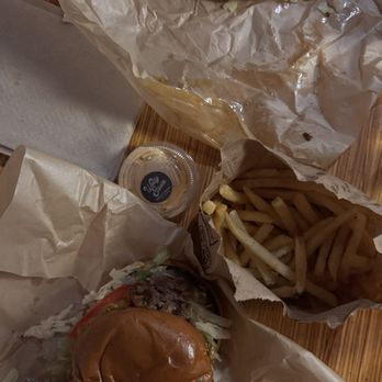 WALLY & BUCK - Updated June 2025 - 61 Photos & 103 Reviews - 319 E ...