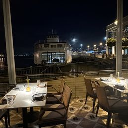 ALORA - Updated October 2025 - 469 Photos & 130 Reviews - Pier 3, San ...