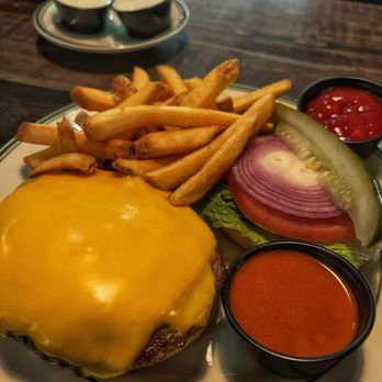 P MCDAID’S IRISH PUB - Updated December 2025 - 82 Photos & 95 Reviews ...