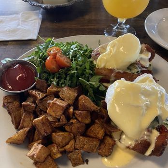 THE MAPLE - Updated November 2025 - 368 Photos & 355 Reviews - 8929 ...