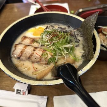 OMOIDE NOODLES & BOWLS - Updated August 2024 - 2223 Photos & 777 ...