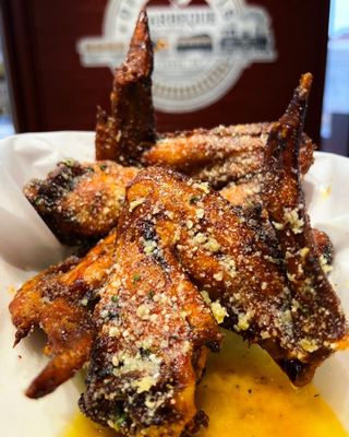 OFF THE RAILS BARBEQUE & DRAFTHOUSE - 55 Photos & 68 Reviews - 549 ...