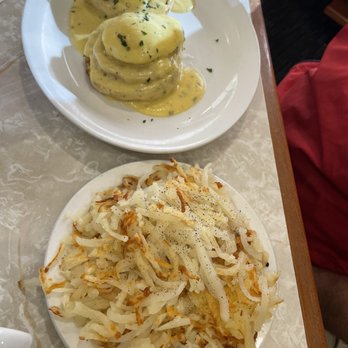 CAFE BELLA - Updated June 2024 - 72 Photos & 23 Reviews - 725 Indiana ...