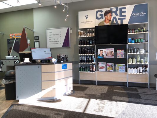 GREAT CLIPS - Updated October 2025 - 20 Photos & 64 Reviews - 5887 Lone ...