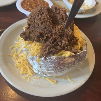 STRAIGHT OFF THE ROAD BBQ - Updated December 2024 - 47 Photos & 135 ...