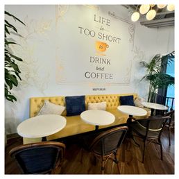 REPUBLIK COFFEE BURBANK - Updated July 2025 - 879 Photos & 813 Reviews ...