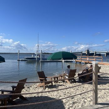 DEAUVILLE INN - Updated December 2025 - 279 Photos & 338 Reviews - 201 ...