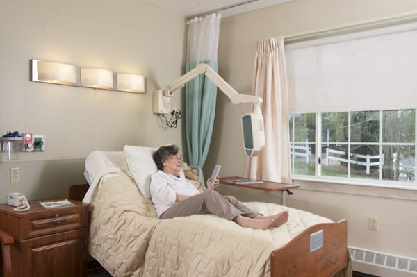 MANCHESTER MANOR - Updated September 2025 - 18 Photos - 385 W Center St ...