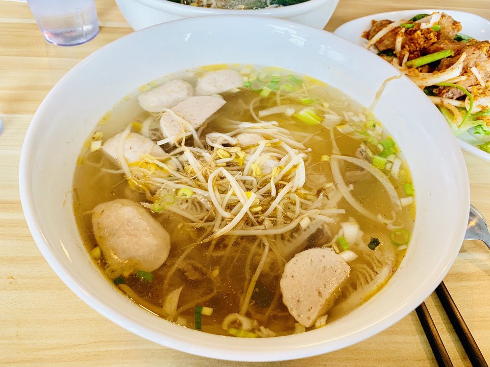 PHO HOUSE - 19 Photos & 24 Reviews - Vietnamese - 211 Banff Ave, Banff ...