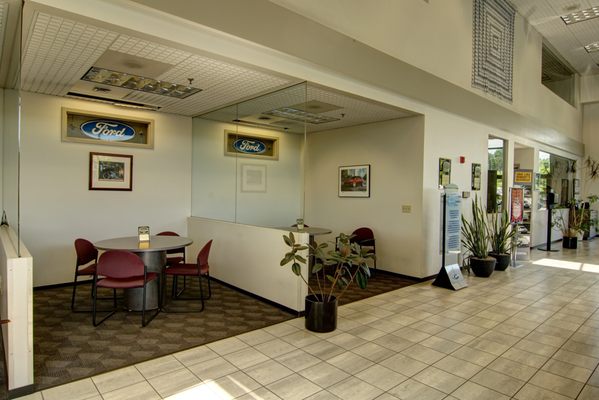 LANDMARK FORD - Updated December 2025 - 124 Photos & 304 Reviews ...