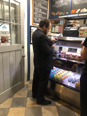 WALTER’S DELI - Updated August 2024 - 72 Photos & 63 Reviews - 10 Broad ...