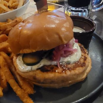 UNION GRILL - Updated July 2024 - 421 Photos & 573 Reviews - 413 S ...