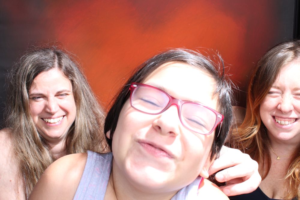 MOMENTO PHOTOBOOTH - Updated February 2025 - Cincinnati, Ohio - Photo ...