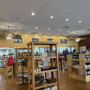 THE FRIENDLY MARKET - Updated March 2025 - 66 Photos & 59 Reviews - 205 ...