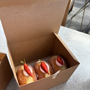 THE FLOUR BOX - Updated November 2024 - 1526 Photos & 526 Reviews ...