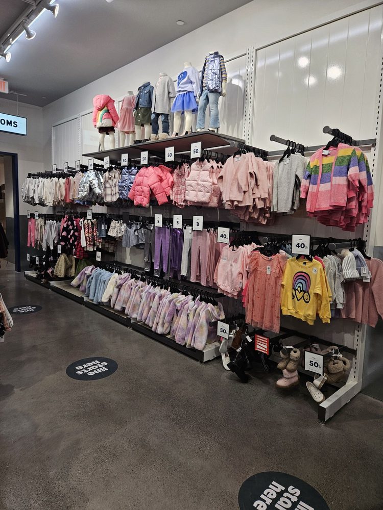 OLD NAVY - Updated June 2026 - 39 Photos & 10 Reviews - 14006 Riverside ...