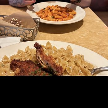 THE CHEESECAKE FACTORY - Updated August 2024 - 612 Photos & 586 Reviews ...