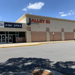 ALLEY 51 - Updated December 2025 - 241 Photos & 70 Reviews - 10500 ...
