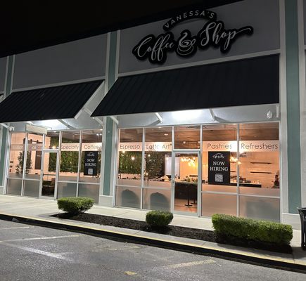 VANESSA’S COFFEE SHOP - Updated June 2024 - 24 Photos - 1331 E Osceola ...