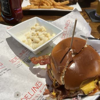 SIDELINES GRILLE - Updated October 2025 - 41 Photos & 43 Reviews - 289 ...