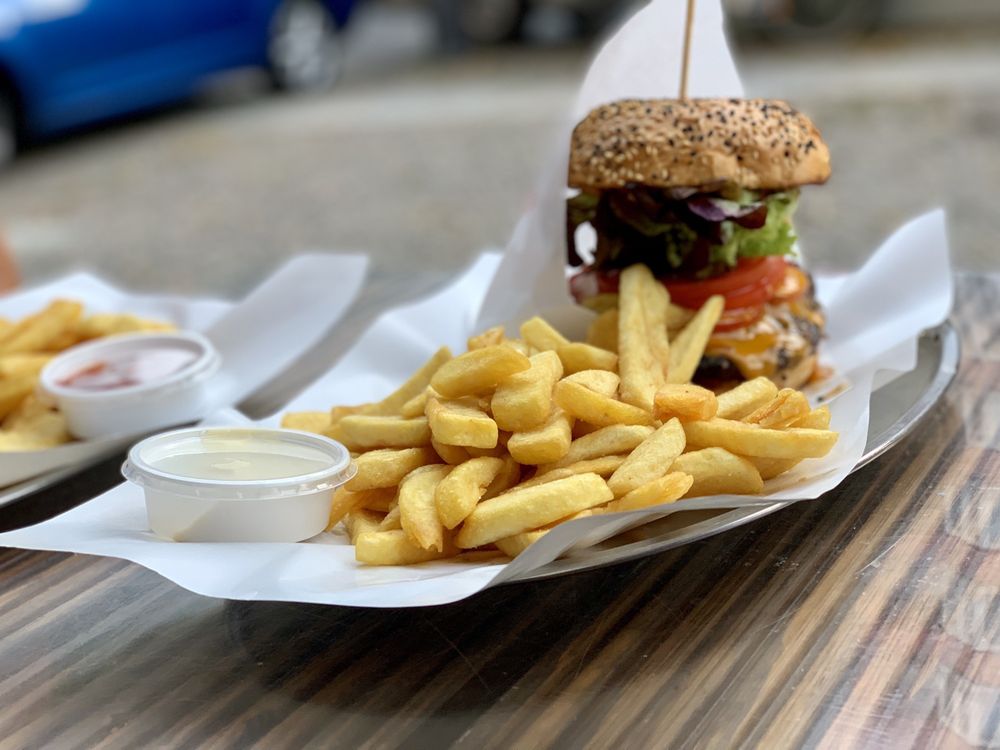 MANHATTAN BURGER - 76 Photos & 40 Reviews - Schloßstr. 39, Berlin ...