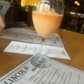 LINCOLN TAVERN & RESTAURANT - Updated December 2024 - 1227 Photos ...