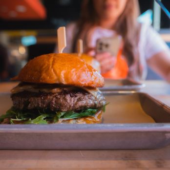 HOPDODDY BURGER BAR - Updated November 2024 - 830 Photos & 1101 Reviews ...