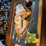 DELPHI BRUNCH CAFE - 213 Photos & 85 Reviews - 100-20121 Willowbrook ...