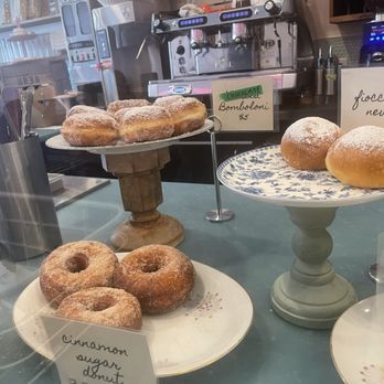 FIORE - Updated October 2025 - 113 Photos & 29 Reviews - 2413 Frankford ...