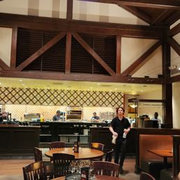 VILLAGE TAVERN - Updated December 2025 - 852 Photos & 539 Reviews - 101 ...