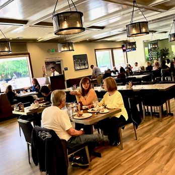 LOVI’S DELICATESSEN - Updated February 2025 - 1016 Photos & 1233 ...