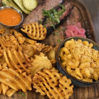 MAD OX - Updated December 2025 - 54 Photos & 34 Reviews - 6039 Erin ...