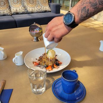 THE FINCH - Updated December 2024 - 296 Photos & 193 Reviews - 5307 ...