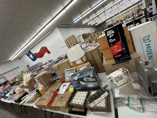 SHEFFIELD LIQUIDATION - CROSBY - Updated December 2024 - 12 Photos ...