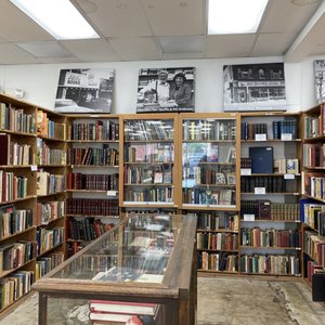 HALF PRICE BOOKS - Updated November 2024 - 204 Photos & 425 Reviews ...