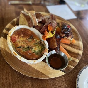 GREEN GABLES RESTAURANT - Updated June 2025 - 58 Photos & 36 Reviews ...