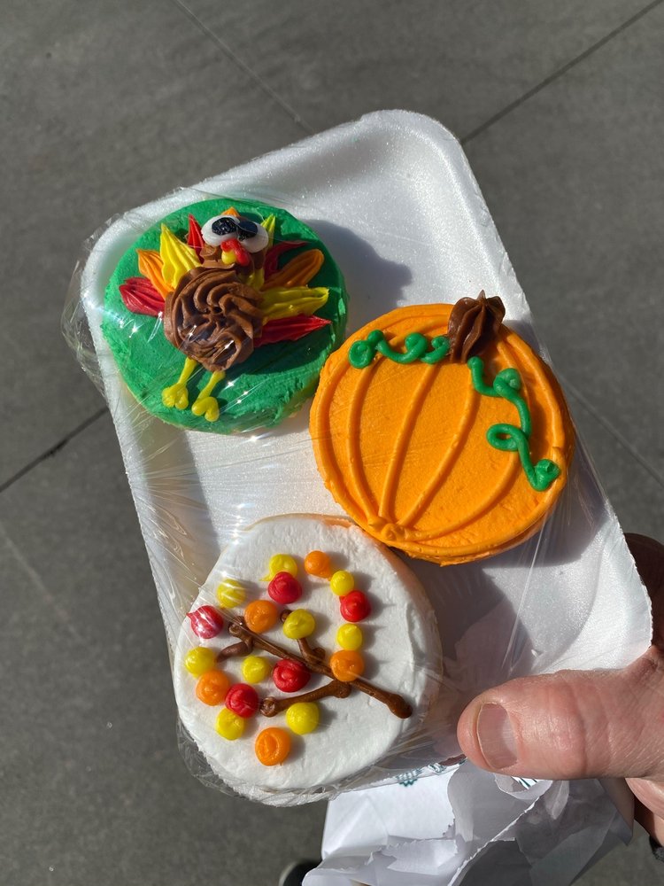 EILEEN’S COLOSSAL COOKIES - Updated December 2024 - 11 Reviews - 2101 W ...